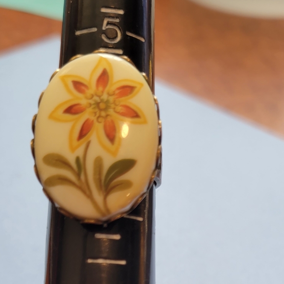 Jewelry | Vintage Ceramic Flower Adjustable Ring | Poshmark